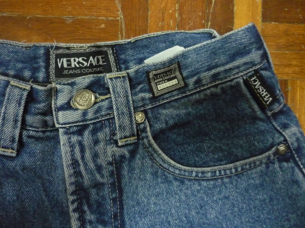 My junk, Your treasure: Versace Vintage Jeans